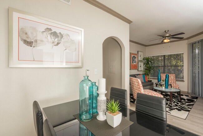 Chimney Hill Apartments - Dallas, TX | Apartments.com