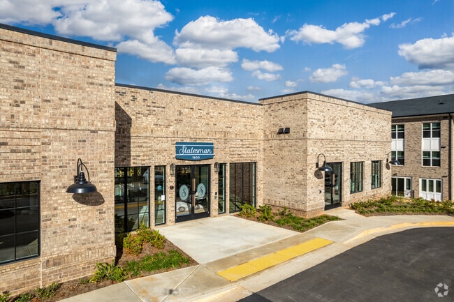 The Statesman - 1600 Ronald Reagan Blvd Cumming, GA | Apartments.com