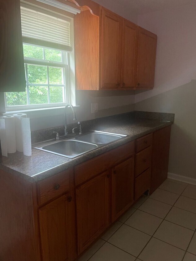 1202 Van Deman St Unit A, Albany, GA 31705 - Room for Rent in Albany, GA | Apartments.com