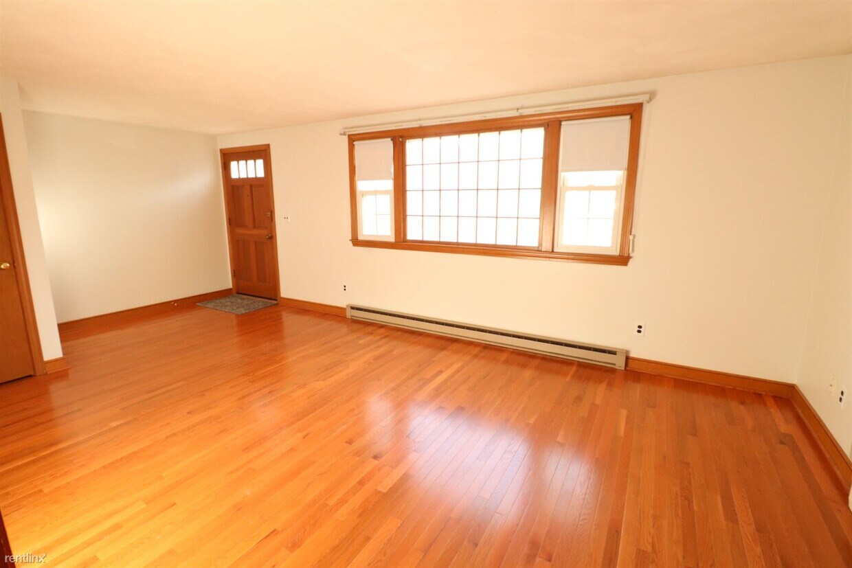 45 Warren St, Arlington, MA 02474 - Room for Rent in Arlington, MA ...