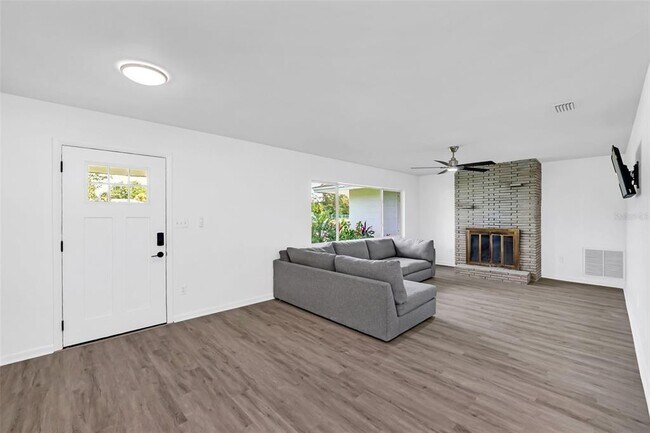 7212 Grace Rd, Orlando, FL 32819 - House Rental in Orlando, FL ...