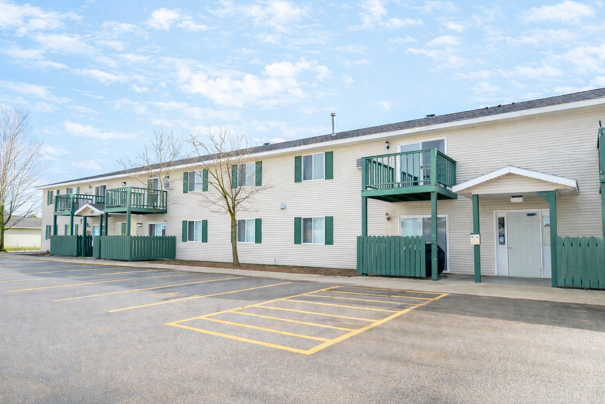 Murdock Apartments - 220 Murdock St Tomah, WI 54660 | Apartments.com