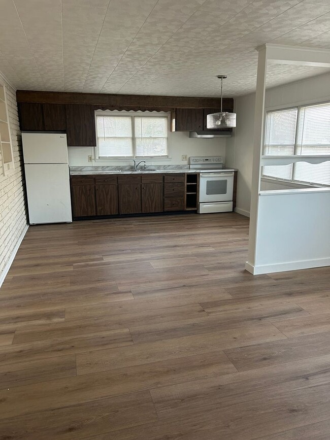 12635 Williamsport Pike Unit H2, Greencastle, PA 17225 - Room for Rent ...