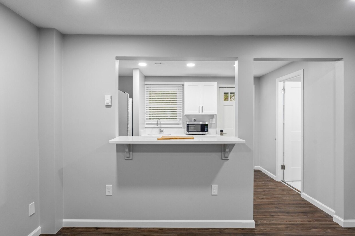 Harbor View - 360 Thames St Groton, CT 06340 | Apartments.com