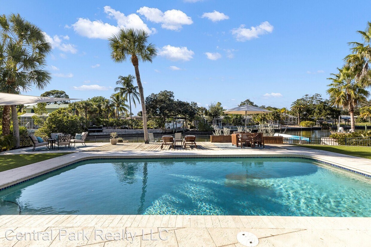 5168 Sandy Shore Ave, Siesta Key, FL 34242 - House Rental in Siesta Key ...