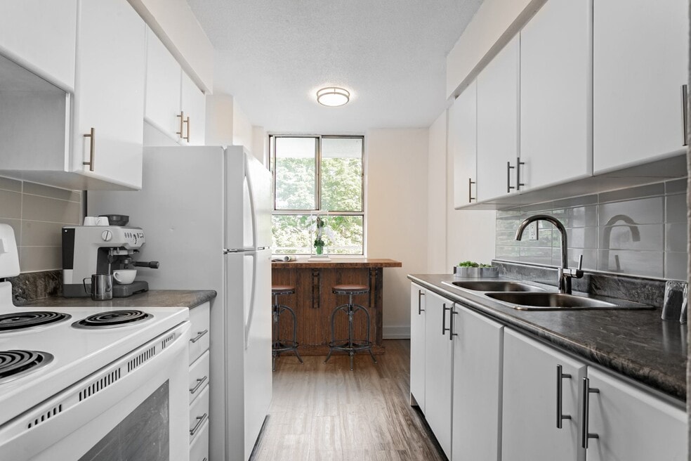 Apartments for Rent in Inglewood ON with Matterport Virtual Tours ...