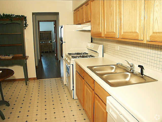 Park Ridge Commons Apartments - Des Plaines, IL | Apartments.com