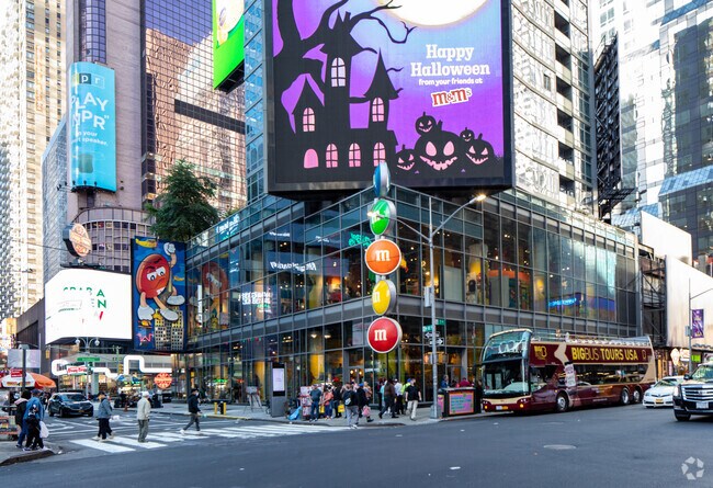 1600 Broadway on the Square Condominium - Apartments in New York, NY ...