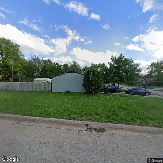 1900 SE Massachusetts Ave, Topeka, KS 66607 - House Rental in Topeka ...