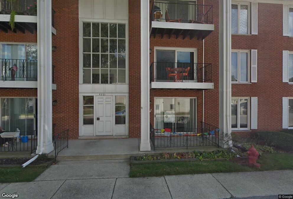 5721 Circle Dr, Oak Lawn, IL 60453 - Condo for Rent in Oak Lawn, IL ...