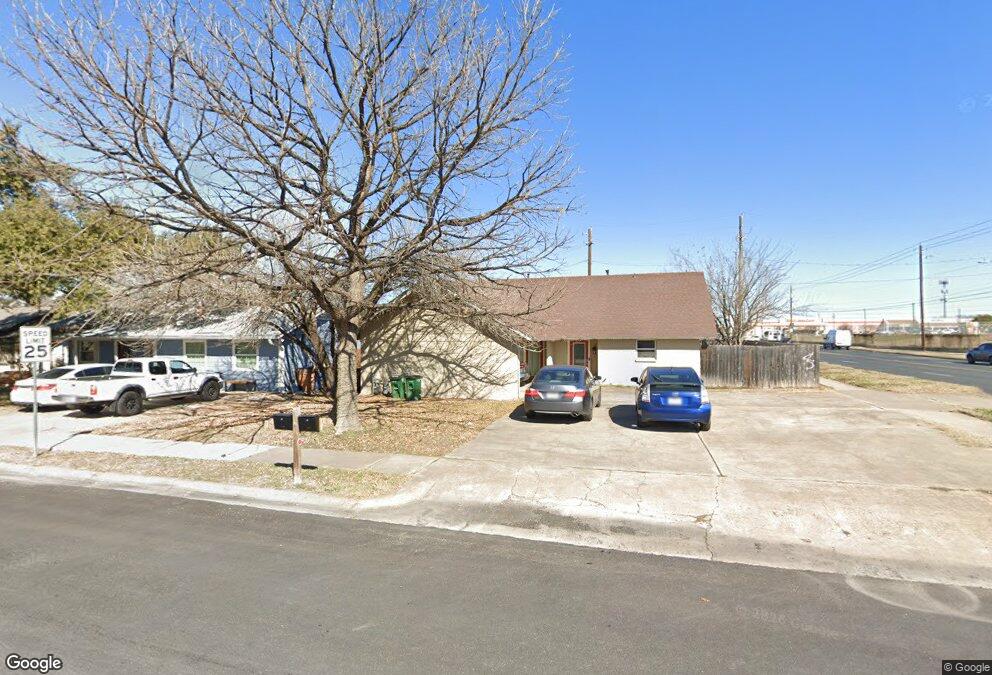 700 Buckingham Plz, Austin, TX 78745 - Townhome Rentals in Austin TX ...